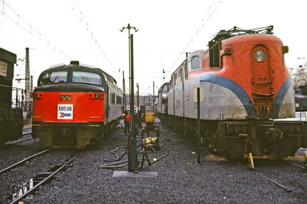 Roger Williams: These Budds are for you, Providence - Trains