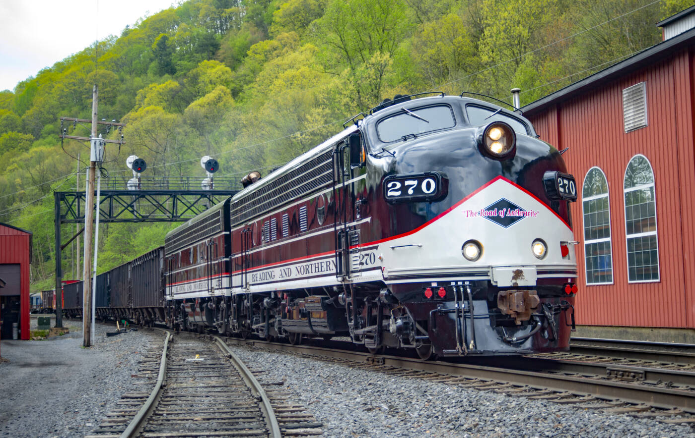 Railfan Road: Pennsylvania’s U.S. 22 - Trains