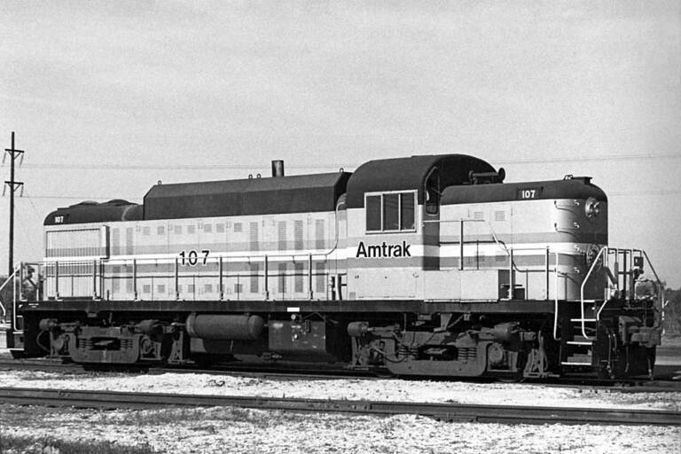 Amtrak RS3 diesel locomotives - Trains