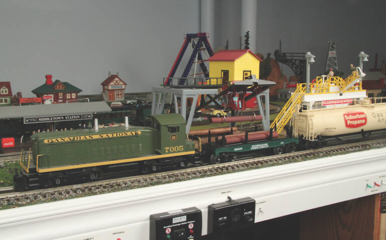Add an industrial siding to your layout - Trains