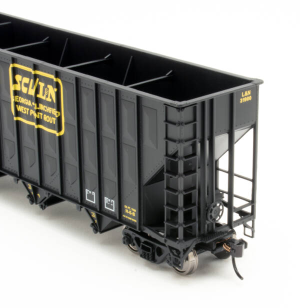 Walthers HO Greenville wood-chip hopper - Trains