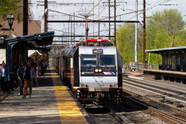 Commuter rail systems along the Northeast Corridor - Trains