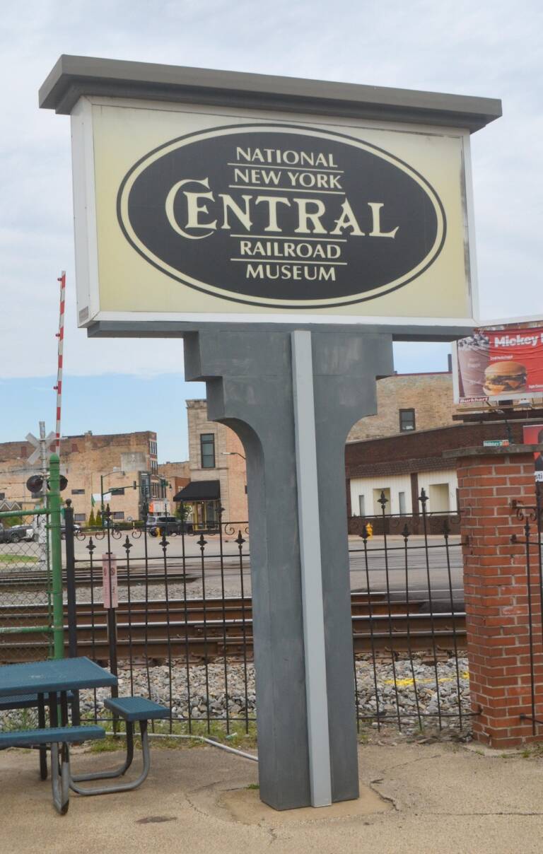 New York Central Mohawk No. 3001 joins Fort Wayne Railroad Historical ...