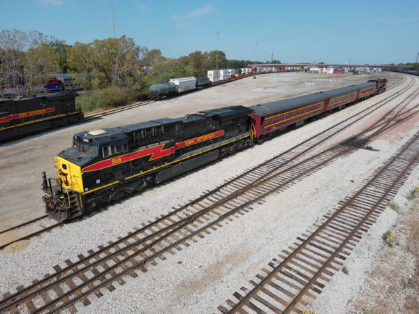 News photo: Iowa Interstate Family Days train - Trains