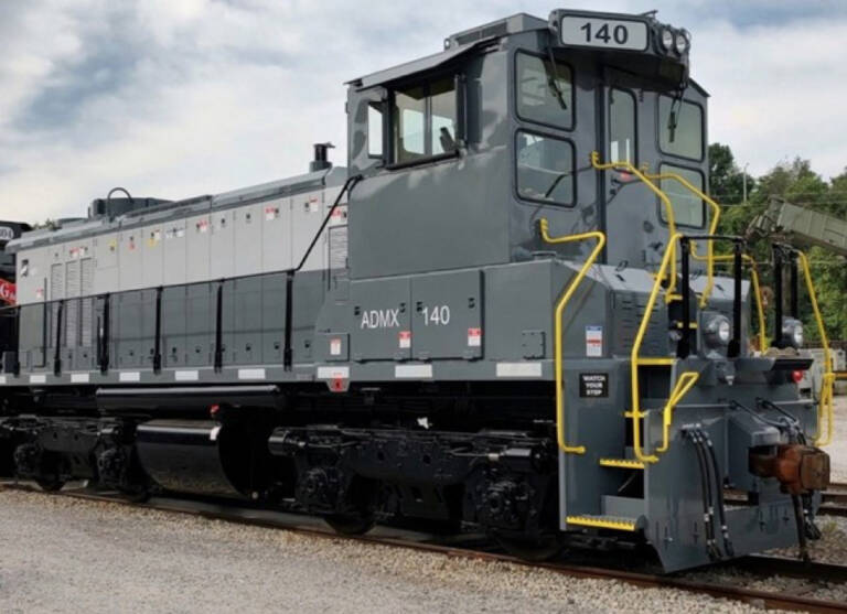 Knoxville Locomotive Works delivers Tier 4 switcher for ADM facility in ...