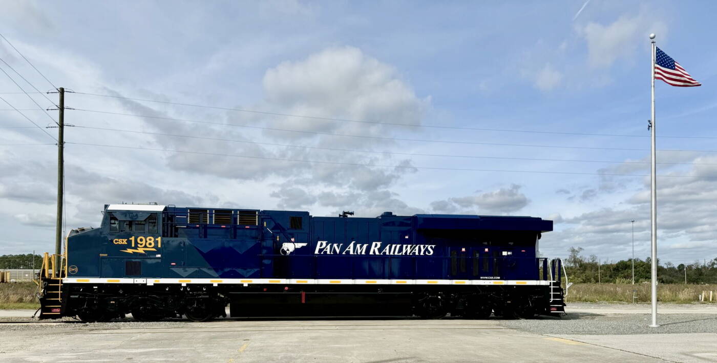 CSX unveils final heritage locomotive - Trains