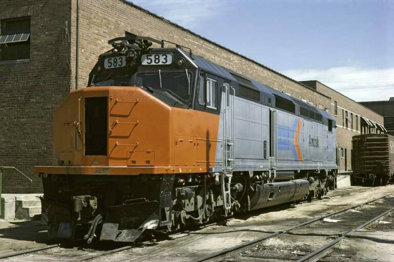Amtrak SDP40F diesel locomotives - Trains