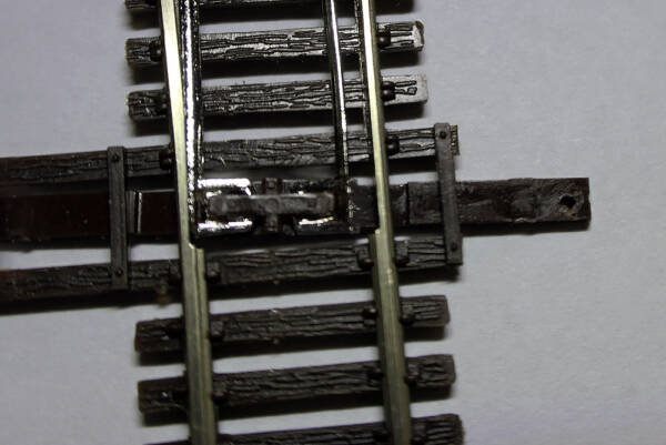 N scale manual turnout control - Trains