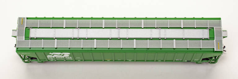 Tangent HO Trinity 4750 covered hopper - Trains