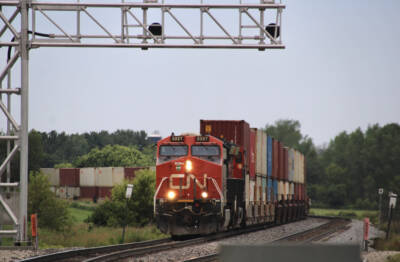 AAR sees positive signs in intermodal traffic, consumer spending - Trains