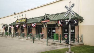 EnterTRAINment Junction: Remembering a Legendary Layout - Trains