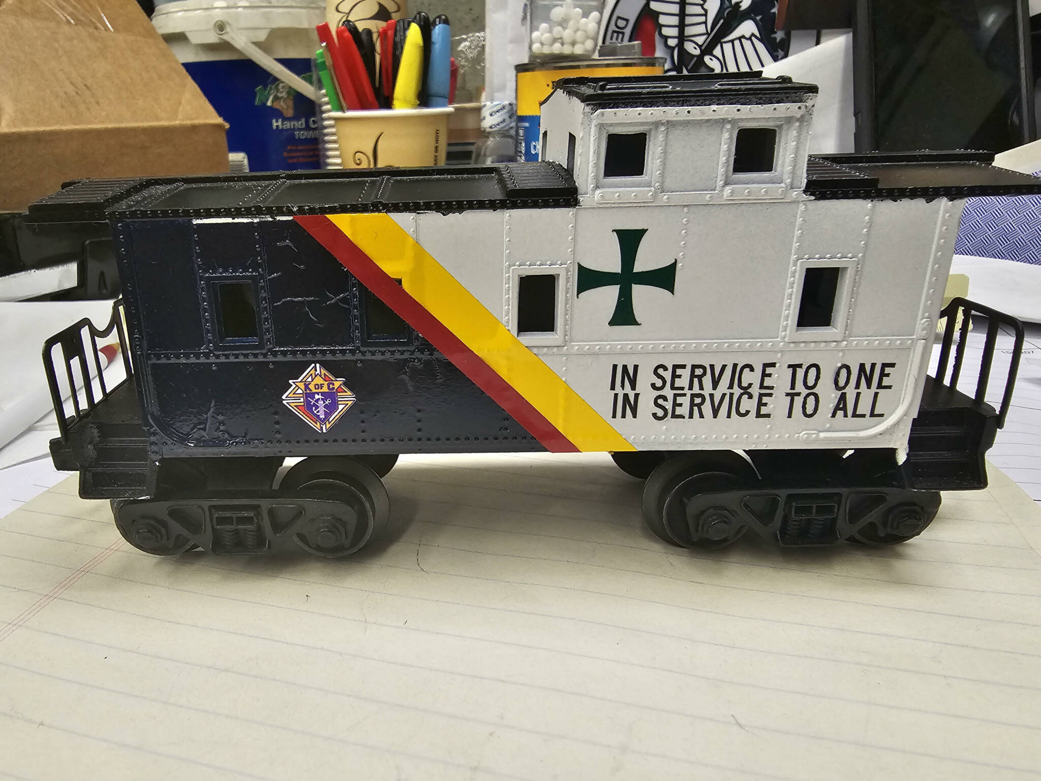Knights of Columbus Lionel boxcars raise funds for charity - Trains