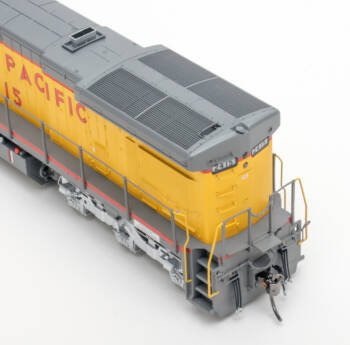 Rapido Trains HO GE C30-7 - Trains