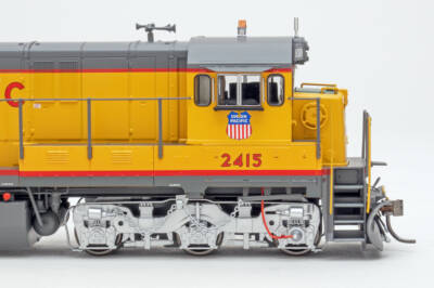 Rapido Trains HO GE C30-7 - Trains