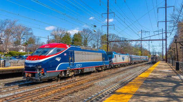 News photo: Amtrak “Hippos” near return as cab cars - Trains