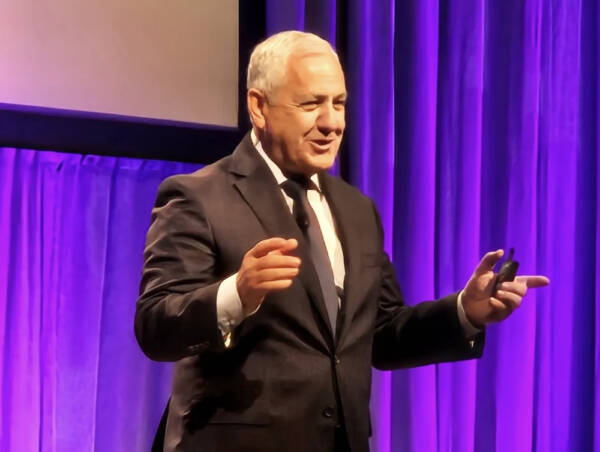 Union Pacific CEO ‘very comfortable’ working through tariffs - Trains