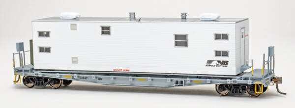 Rapido HO MOW flat and camp cars - Trains