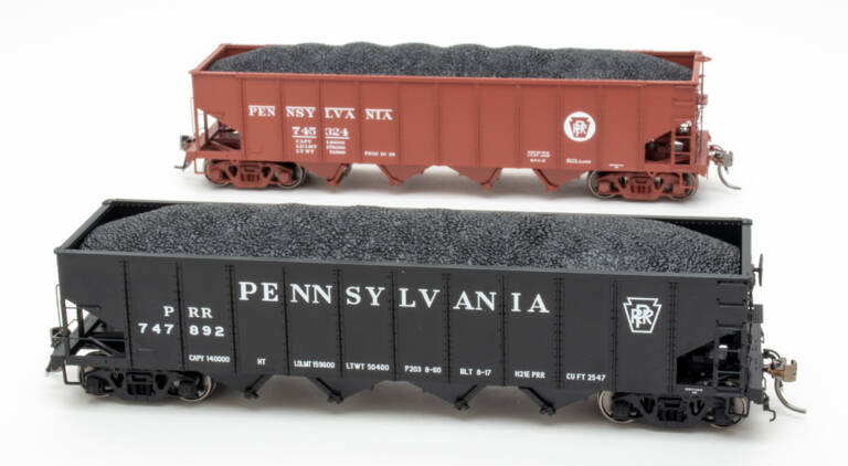 Rapido HO Pennsylvania RR H21 hoppers - Trains