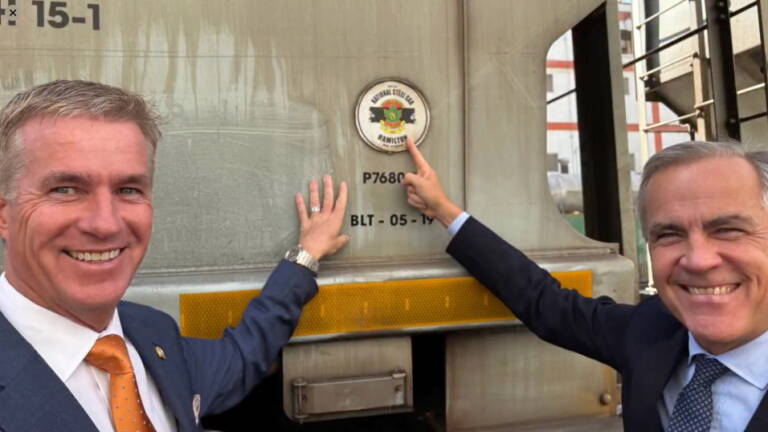 Creel and Carney celebrate Canada grain exports to Mexico - Trains