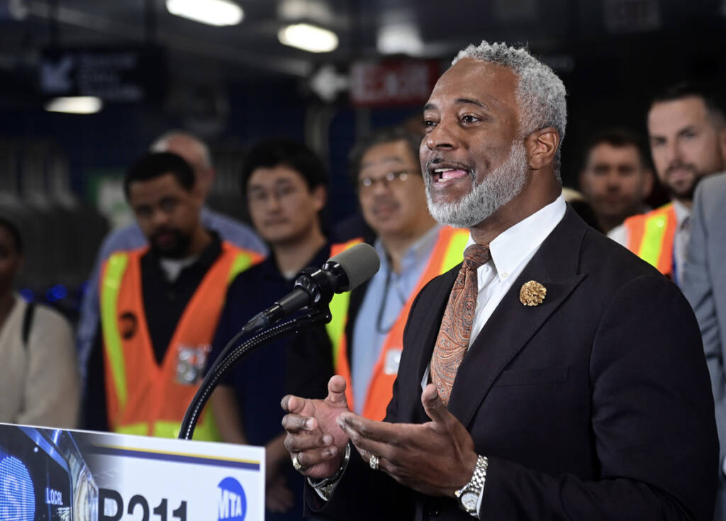 Staten Island Railway now has full fleet of new railcars - Trains