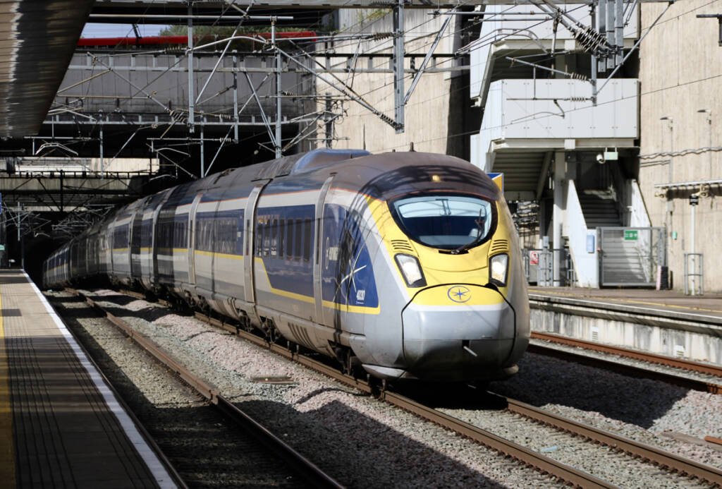 Eurostar orders double-decker trains from Alstom for Channel Tunnel ...